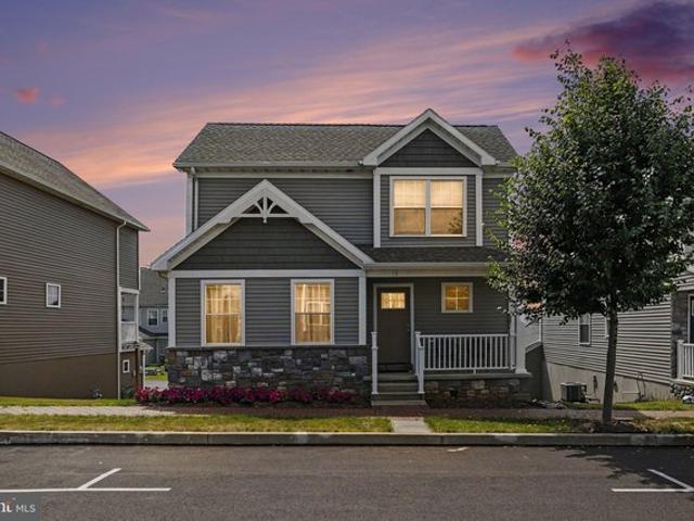 12 Pacific Blvd, Ephrata, PA 17522