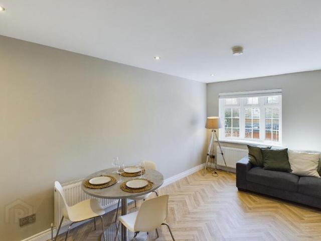 12 Park Place, Ravenhill Road, Belfast, BT6 8FR
