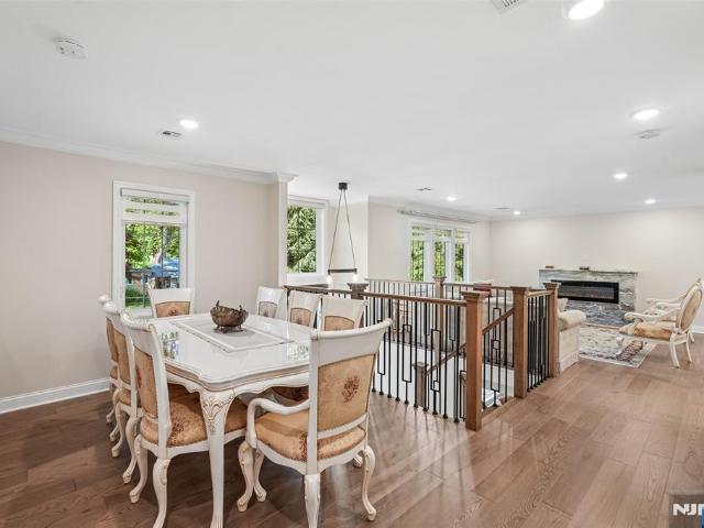 12 Parker Place