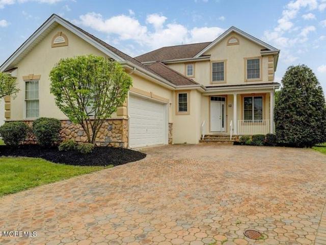12 Patton Ct, Manalapan, NJ 07726