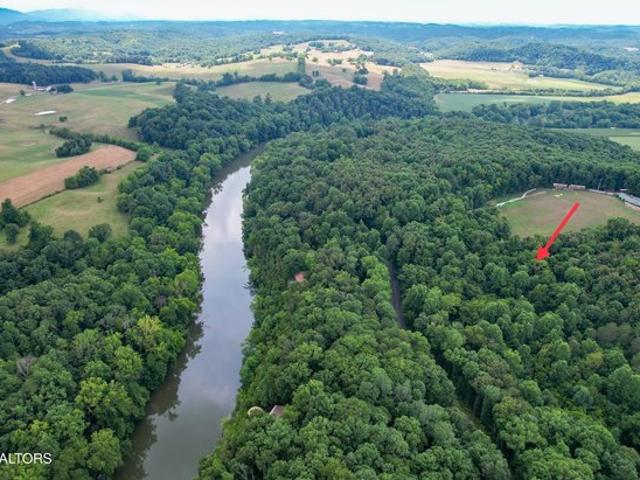 12 Pates Hill Rd, Mosheim, TN 37818