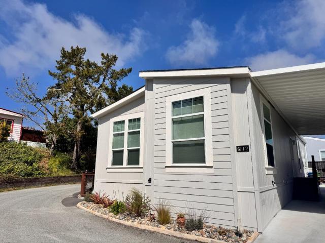 12 Pelican Cir, Unit 12, Half Moon Bay, CA 94019 | MLS #ML82042 | Compass