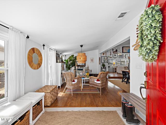 12 Phyllis Lane