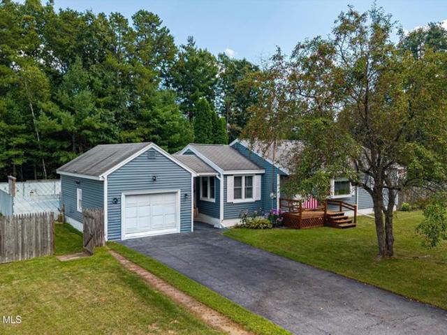 12 Pinewood Rd, Queensbury, NY 12804