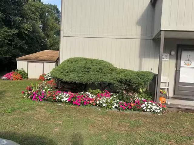12 Pineview Dr #D, Branford, CT 06512 MLS 24014404