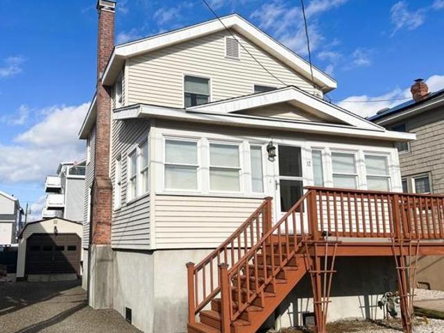 12 Point Beach Dr, Milford, CT 06460