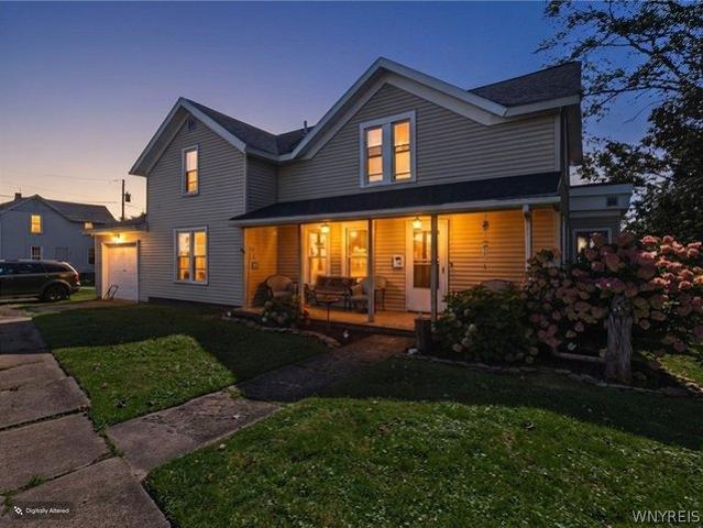 12 Porter Ave, Silver Creek, NY 14136