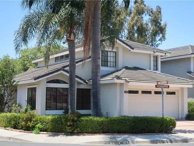 12 Pleasonton, Irvine, CA 92620