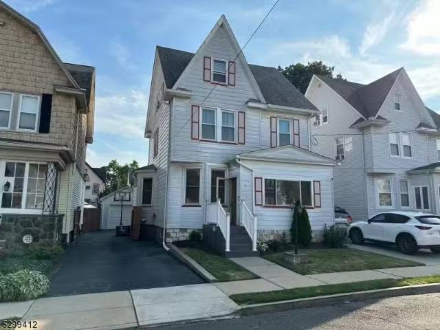 12 PROSPECT PL, KEARNY, NJ 07032 Single Family Residence For S.