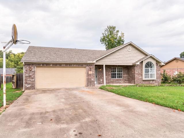 12 Red Oak Drive