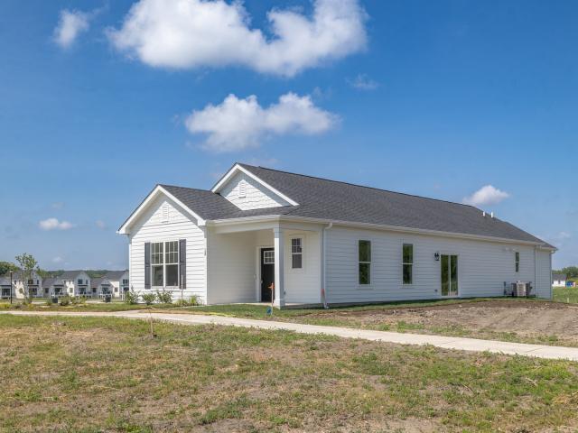 12 Redbud Row
