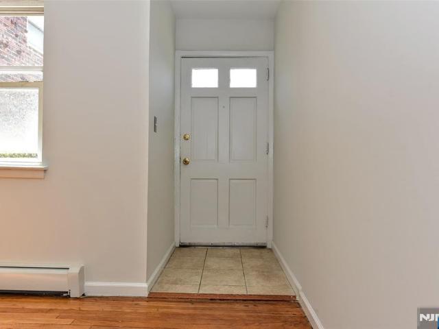 12 Regency Park