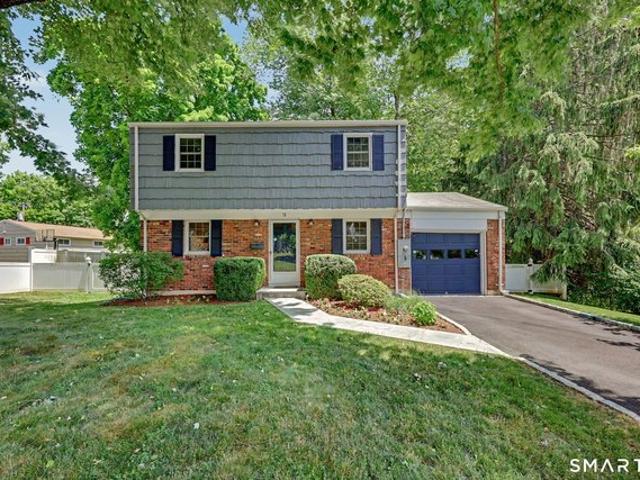 12 Regent Ct, Stamford, CT 06907
