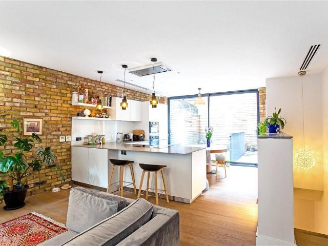 12 Richmond Buildings, Soho, London W1D, 3 bed flat to rent, £5,850 pcm | PrimeLocation