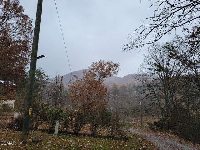12 Ridge View Dr, Sevierville, TN 37876