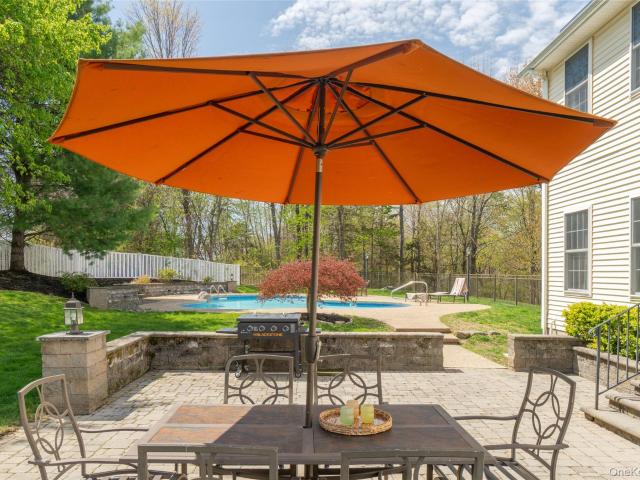 12 Ridgeview Lane