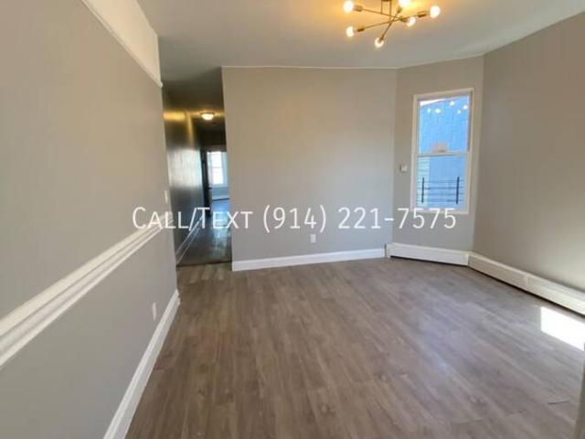 12 Riverview Pl Yonkers, NY 10701 Call/Text 914 221 7575