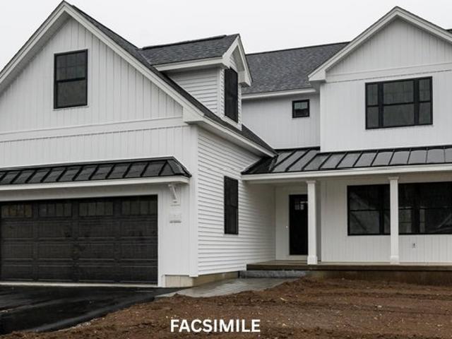 12 Robin Way Unit 5, Chester, NH 03036