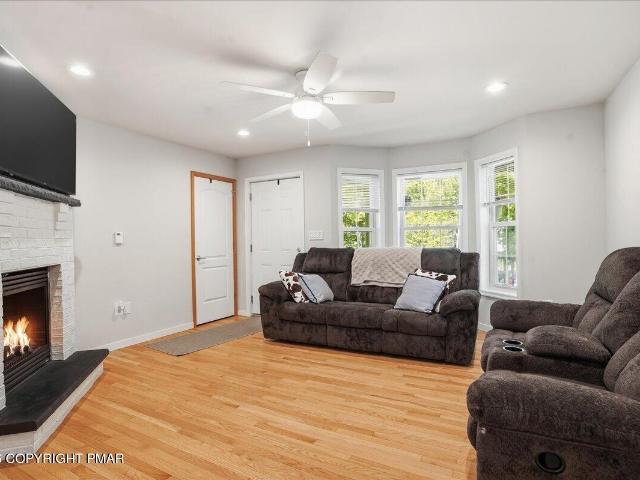 12 Rockway Court