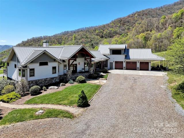 12 Rolling Meadow Ln, Clyde, NC