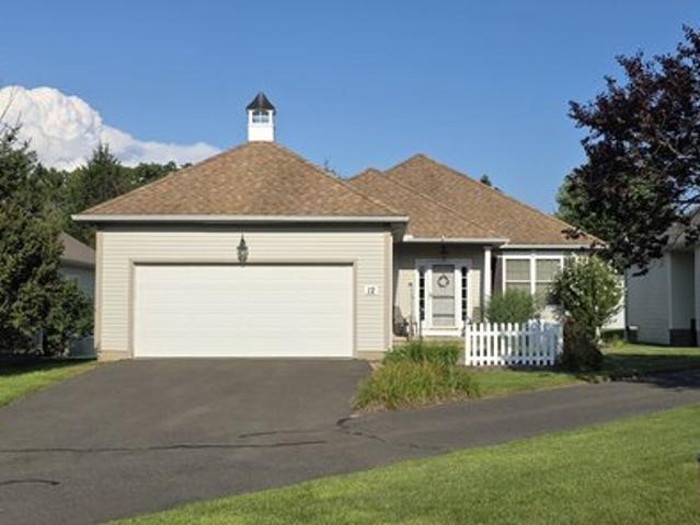 12 Ross Way Unit 12, Windsor Locks, CT 06096