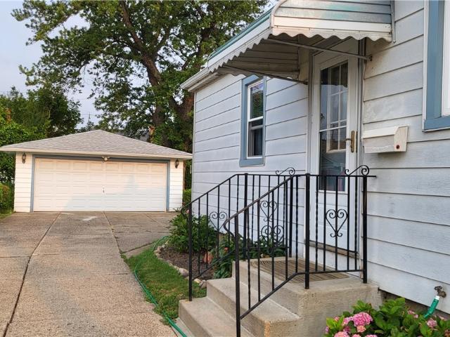 12 Rossler Avenue