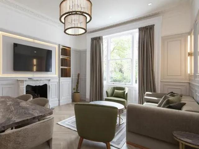 12 Royal Crescent, London, W11 4SL, United Kingdom | 2 bed apartment for rent #122102127 | Rentberry