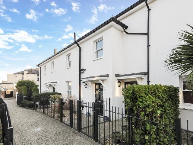 12 Royal Norfolk Mews, West Street, Bognor Regis, West Sussex PO21, 1 bed flat to rent, £1,095 pcm | PrimeLocation