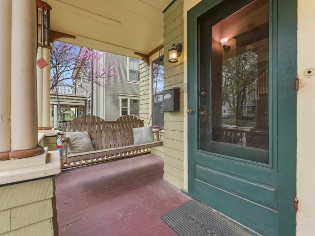 12 Rugby Place