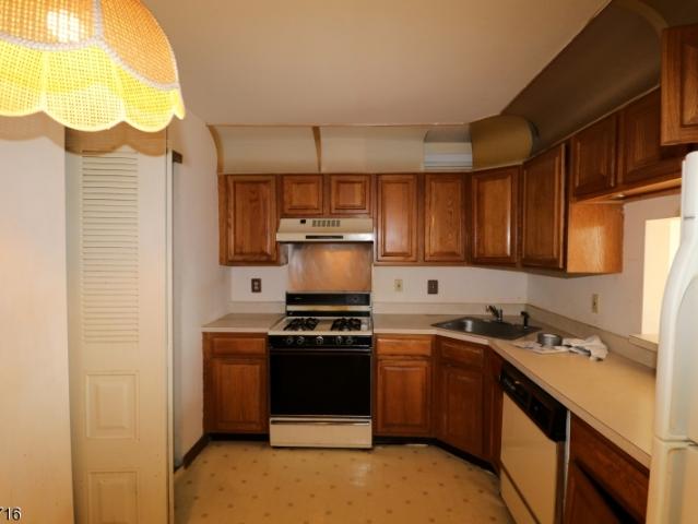 12 Rutgers Dr # 12