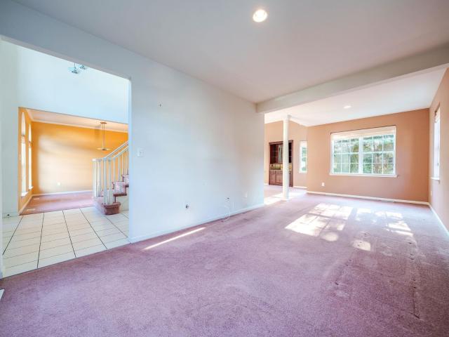 12 Ruth Ct