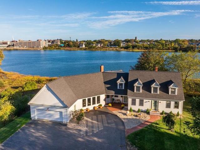 12 Ruth St, Portsmouth, NH 03801