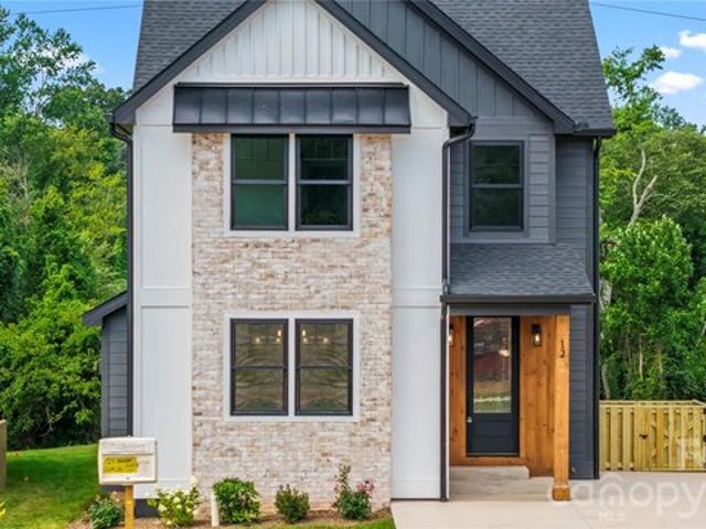 12 S Martha Kate Dr Unit 21, Hendersonville, NC 28792