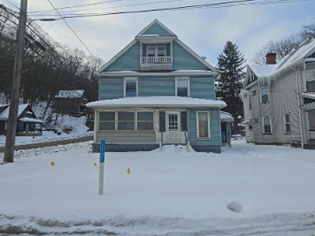 1/2 S Bell Ave