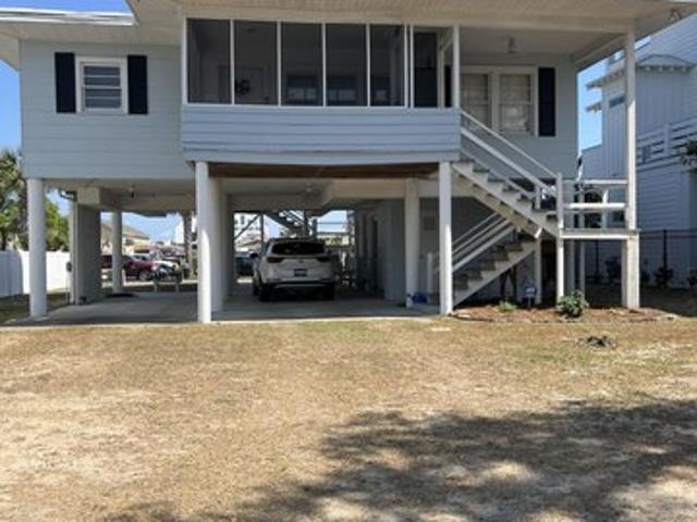 12 S Dogwood Dr, Surfside Beach, SC 29575