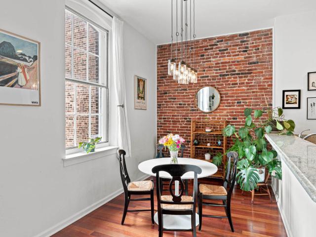 12 16 S Letitia Street # 301