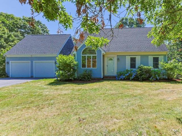 12 S Sandwich Rd, Sandwich, MA 02563