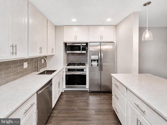 12 S Van Dorn St Apt 405, Alexandria, VA 22304