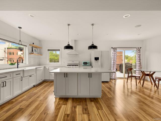 12 Schenck Avenue