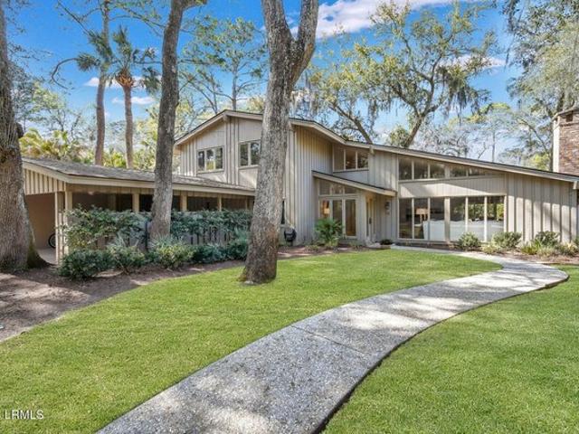 12 Sandhill Crane Rd, Hilton Head Island, SC 29928