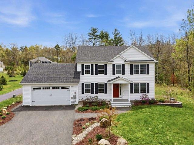 12 Sandybrook Dr, Raymond, NH 03077