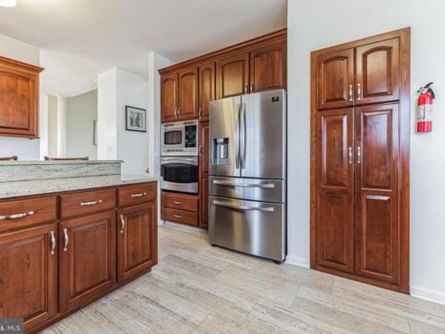 12 Seacroft Dr, Dover, DE 19904