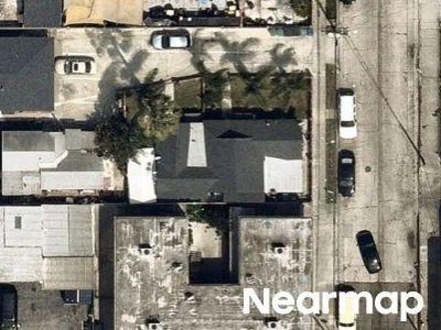 1/2 South Grevillea Avenue