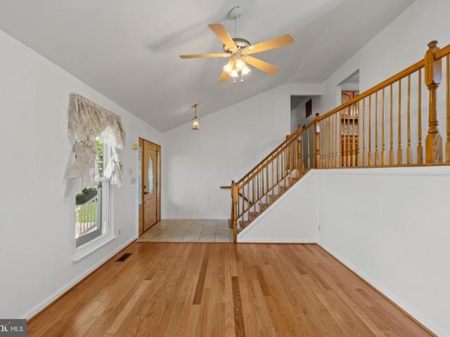 12 Snug Lagoon Court