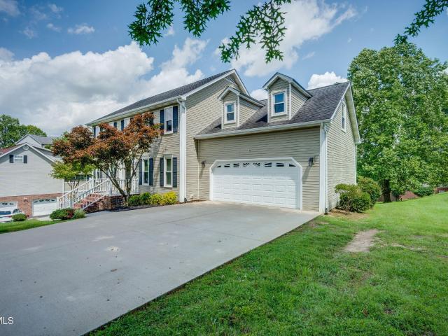 12 Spring Knoll Court