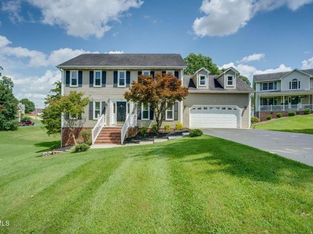 12 Spring Knoll Ct, Johnson City, TN 37601