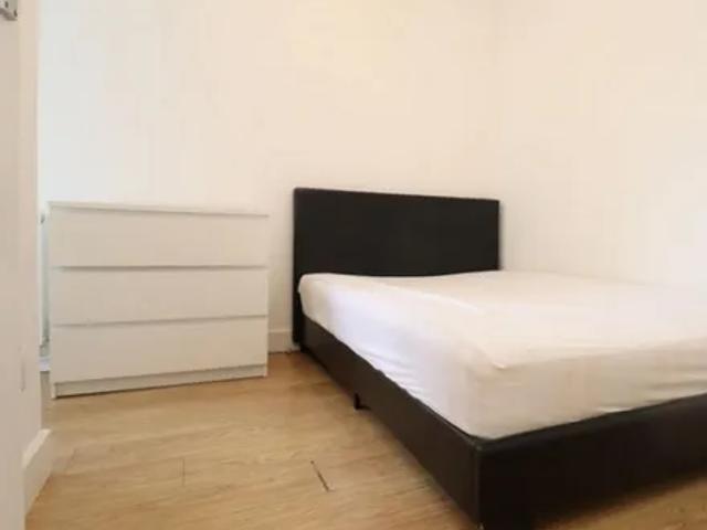 12 Springfield Lane, London, NW6 5UB, United Kingdom | Room for rent #154576337 | Rentberry
