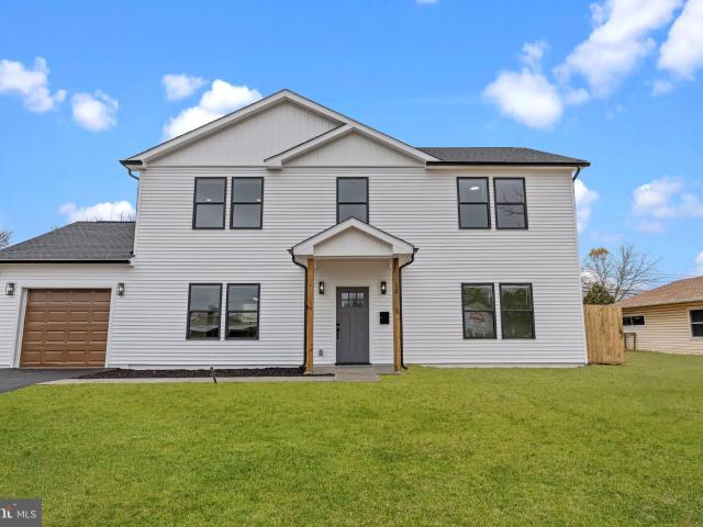 12 Stonybrook Dr, Unit E, Levittown, PA 19055 | Compass