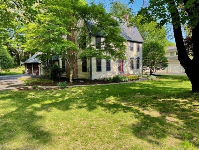 12 Stroll Rock Common, Fairfield, CT 06824