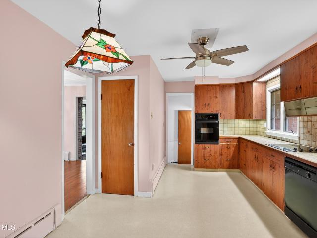 12 Sunset Drive